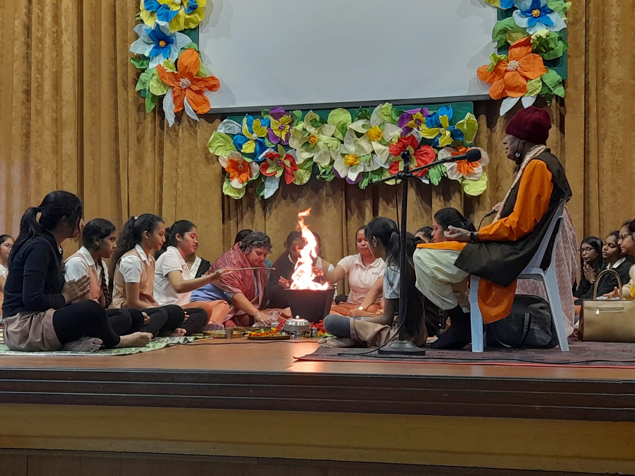 Havan 2024 – Hindu Girls College